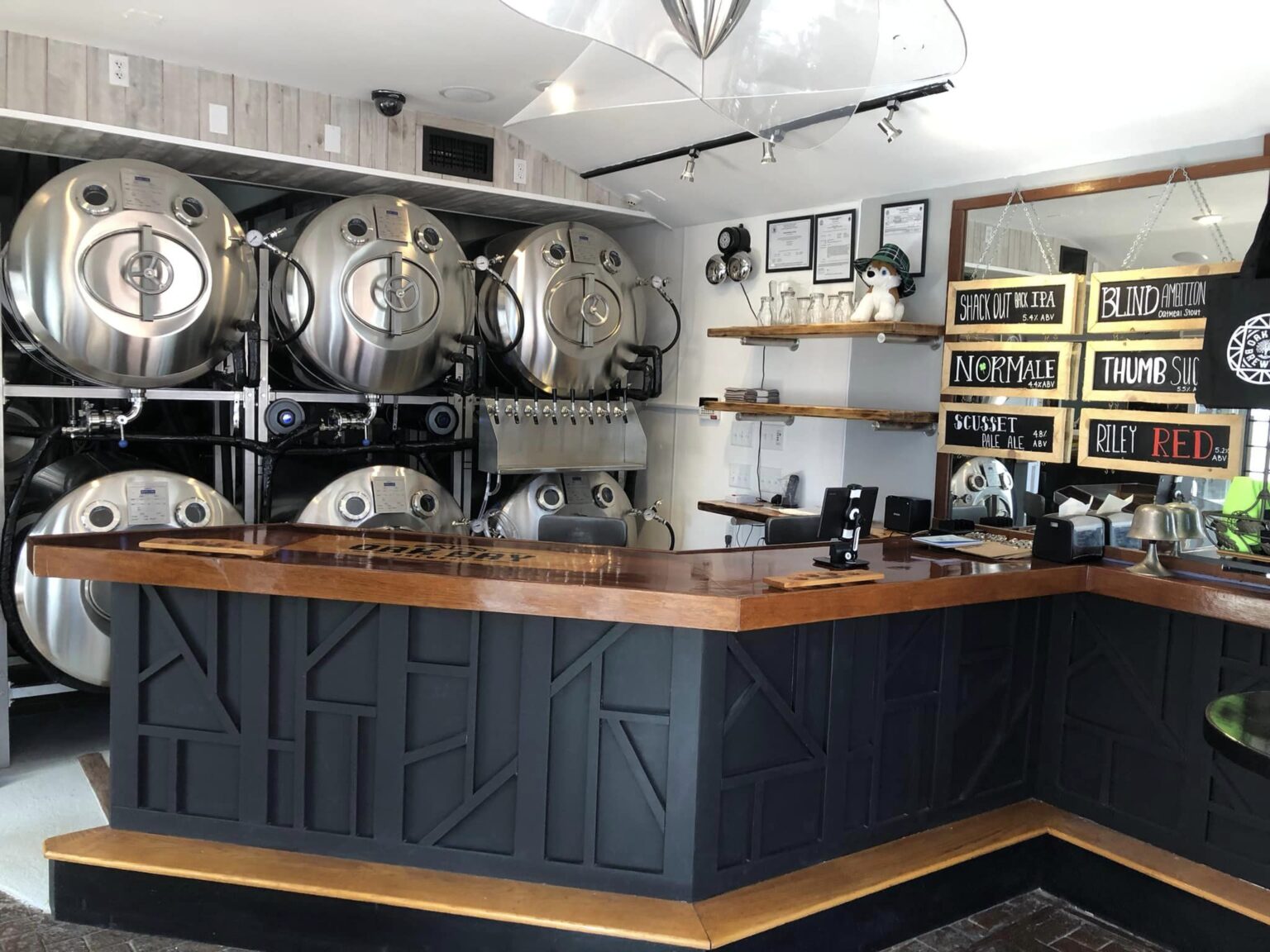 Discover oak bay brewery with city brew tours cape cod